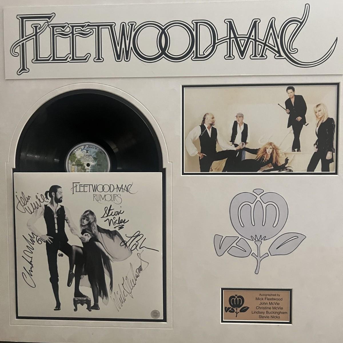 Fleetwood Mac Rumours signed album autographed by Stevie Nicks, Mick ...