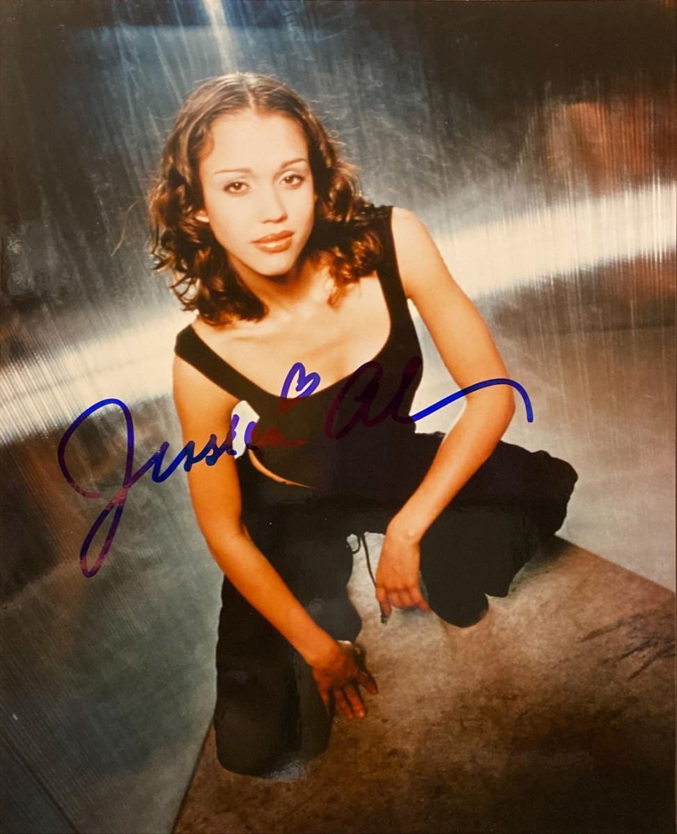 Jessica Alba signed photo | EstateSales.org