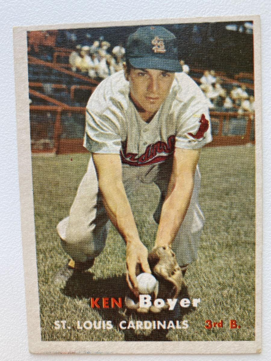 Ken Boyer baseball card | EstateSales.org