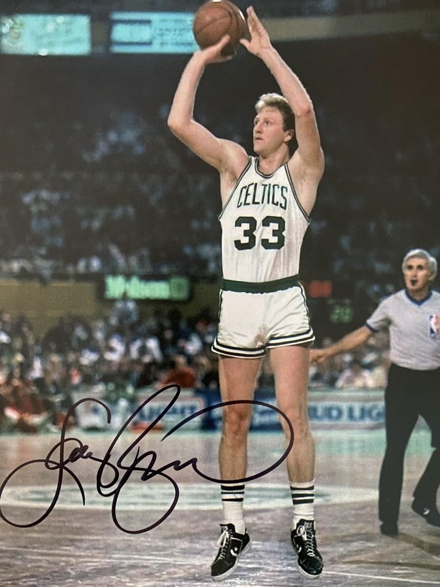 Boston Celtics Larry Bird signed photo | EstateSales.org