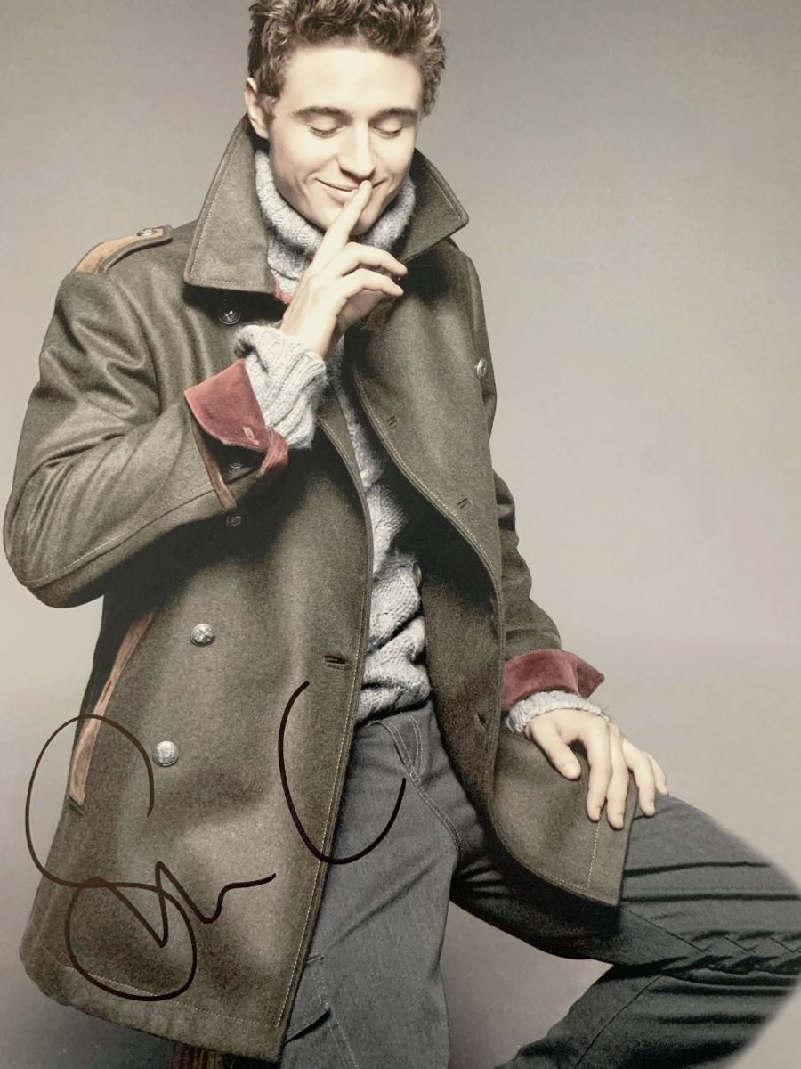 Max Irons signed photo | EstateSales.org