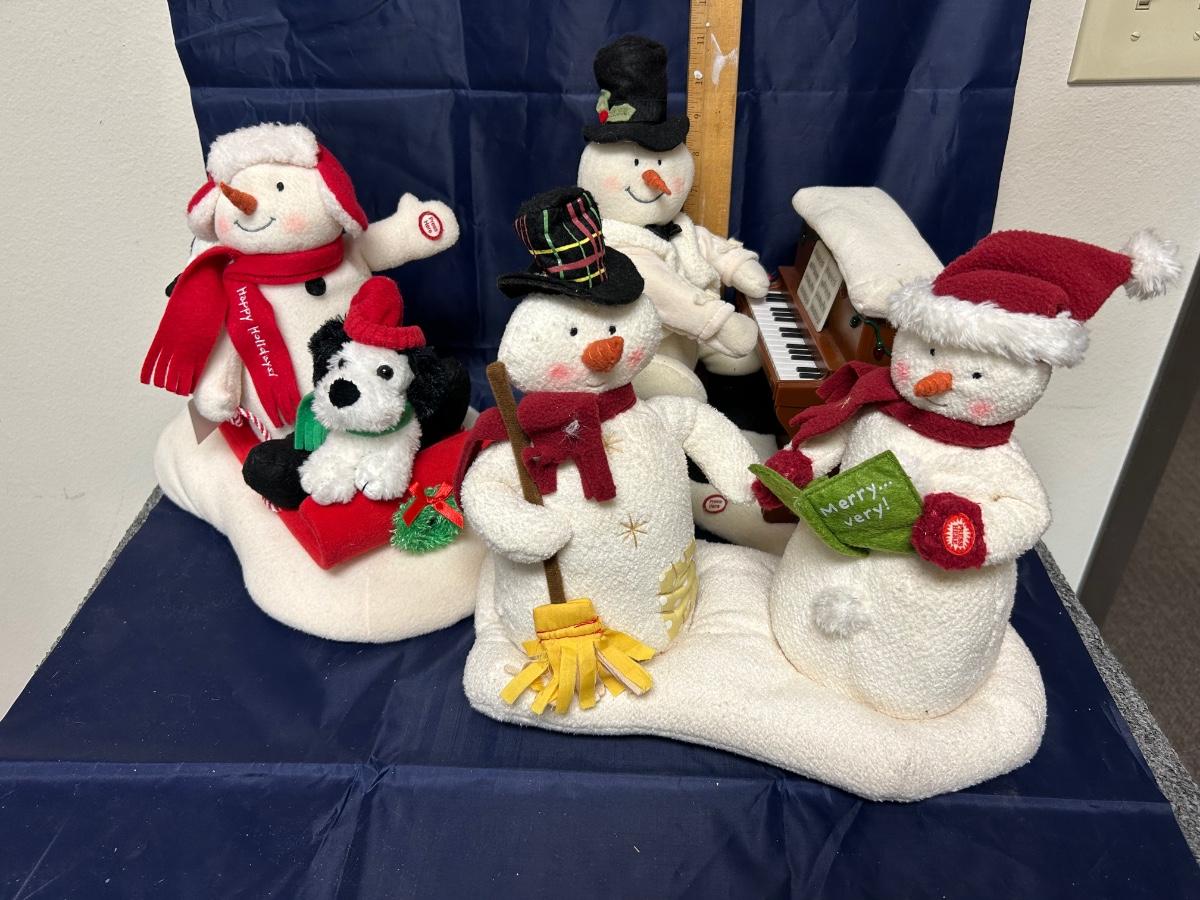 Set of Three Musical Snowmen Plush Animatronics Push Button Activate ...