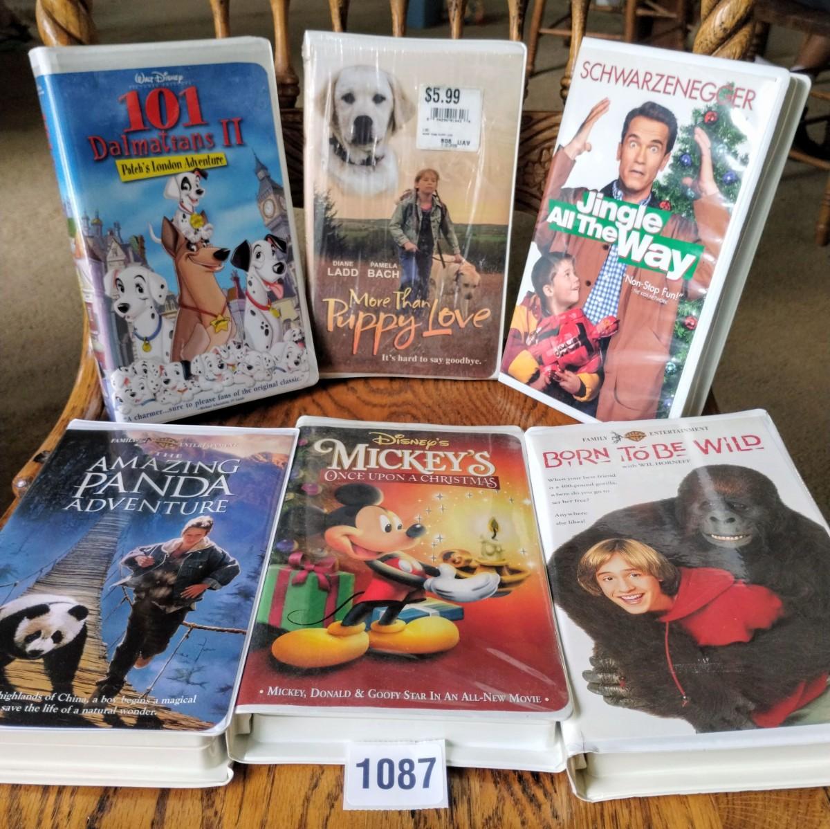 VHS tape Bundle | EstateSales.org