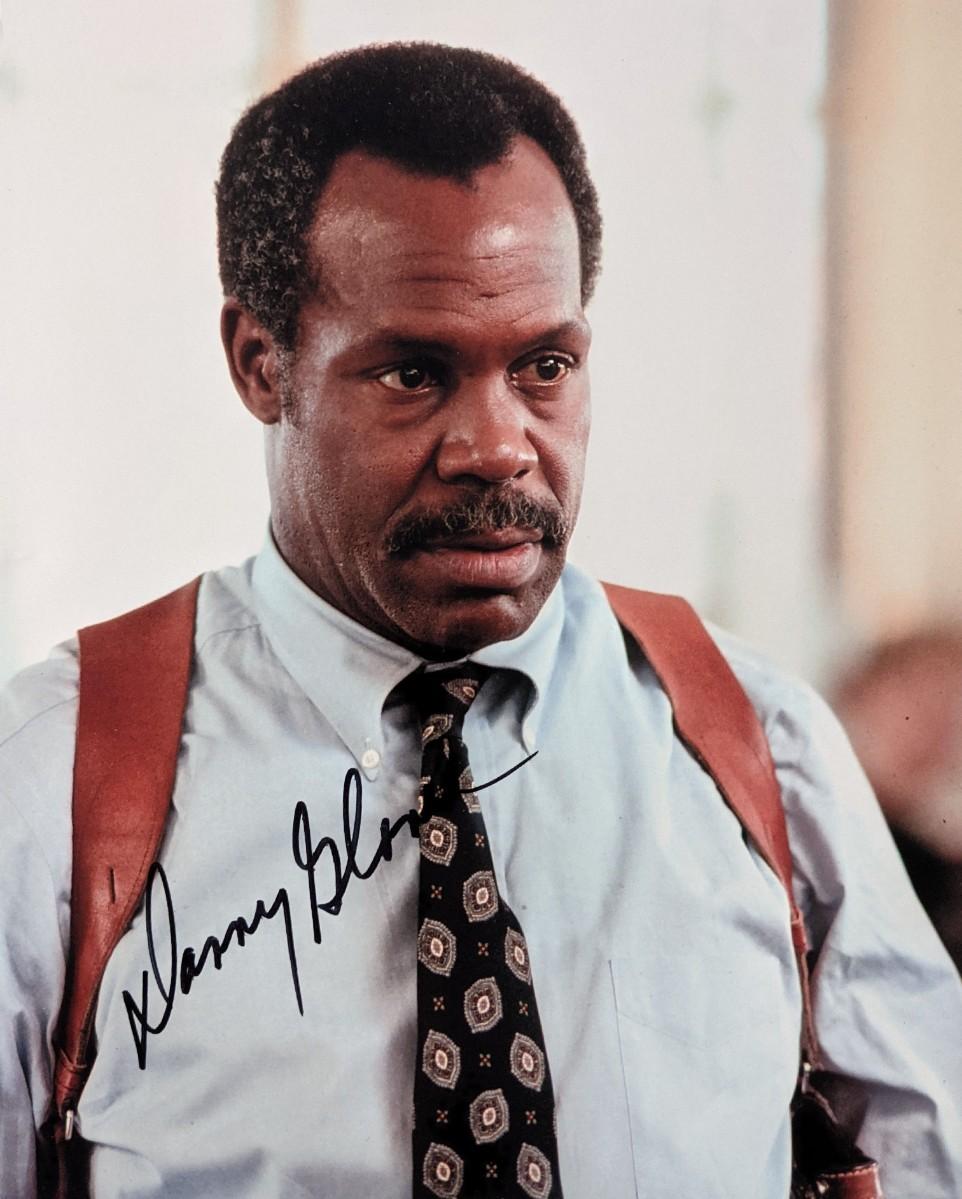 Lethal Weapon Danny Glover signed photo | EstateSales.org