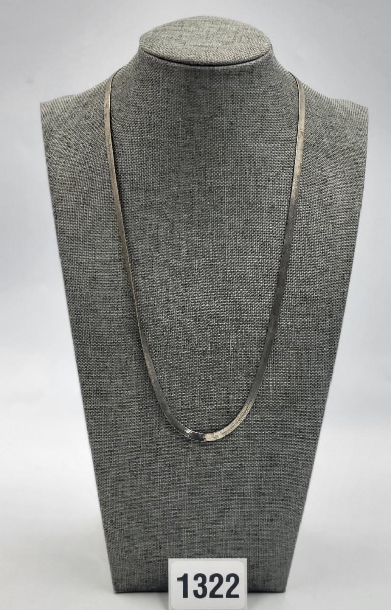 Silver Tone Necklace | EstateSales.org