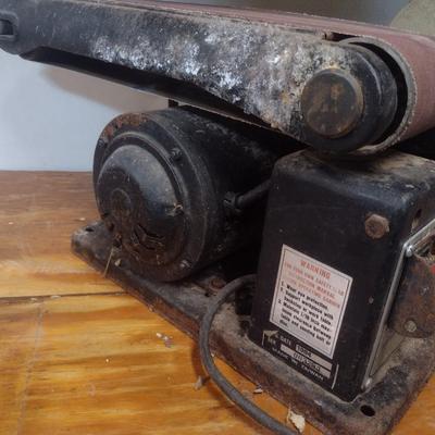 Table Top Belt and Disc Sander | EstateSales.org