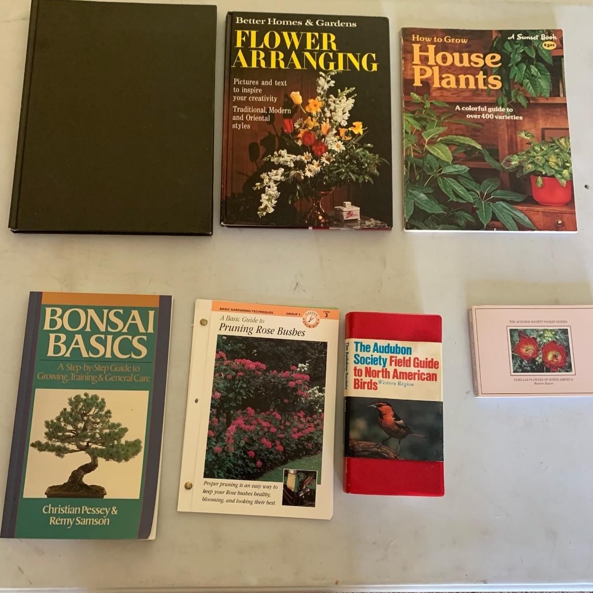 7 Plant Gardening Books | EstateSales.org