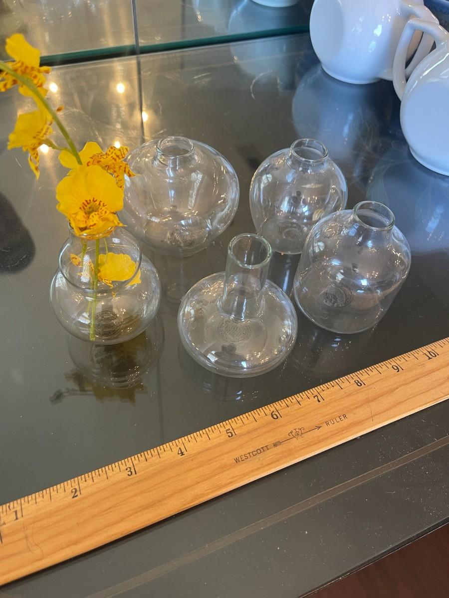 SMALL VASES | EstateSales.org