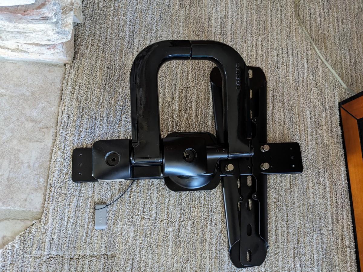 2nd 40" Wall Mount | EstateSales.org