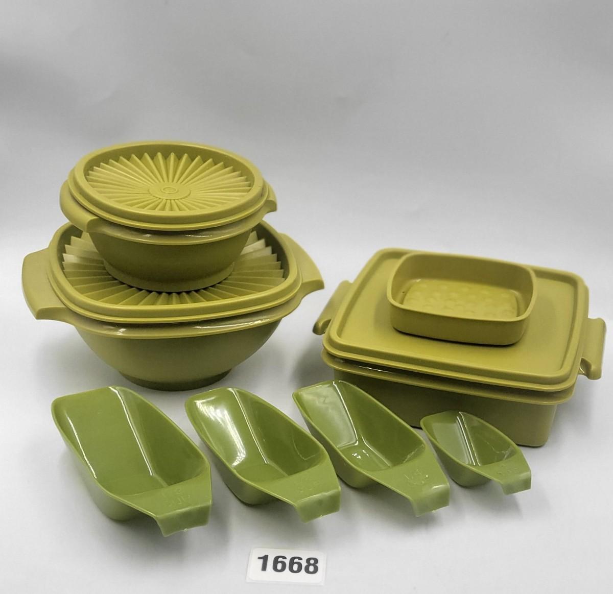 Vintage Green Tupperware Bundle | EstateSales.org