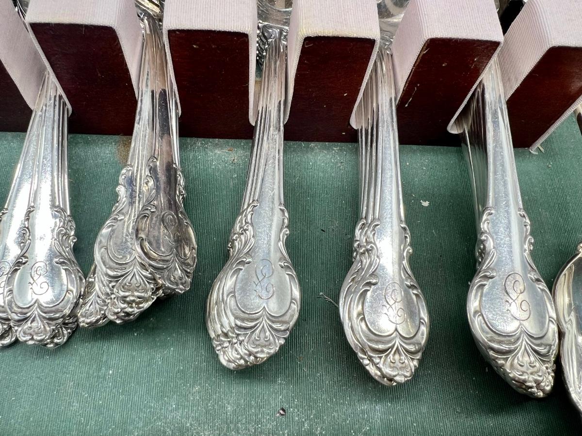 Holmes & Edwards Deep Silver Flatware Set | EstateSales.org Holmes & Edwards Deep Silver Flatware Set | EstateSales.org