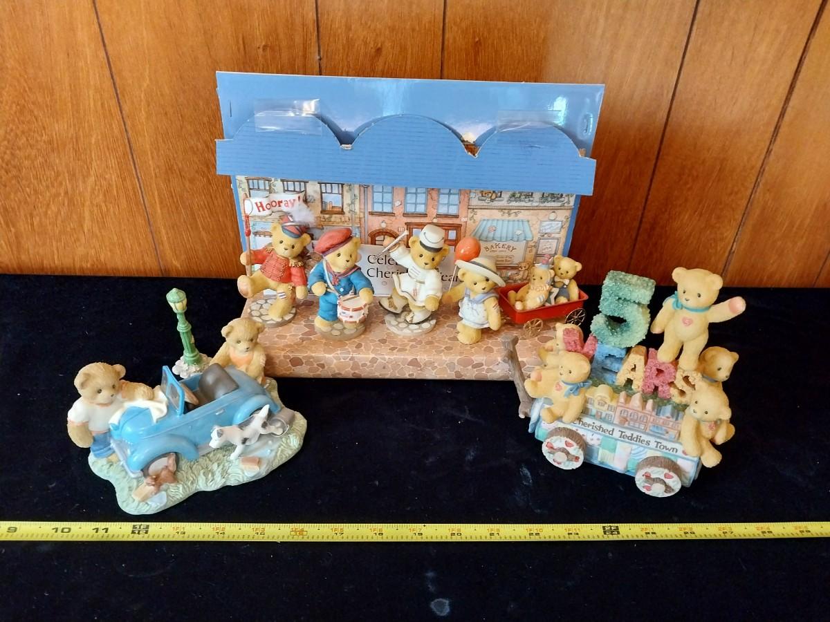 The Cherished Teddies Members Only Figurines