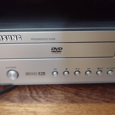 Samsung Progressive Scan DVD/VHS Player | EstateSales.org