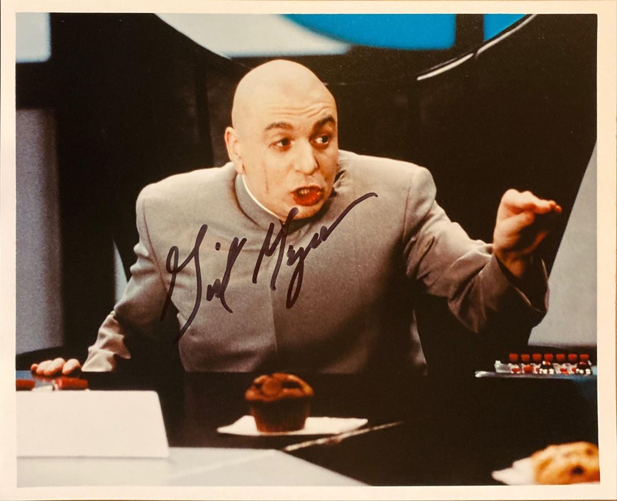 Austin Powers Mike Myers signed movie photo | EstateSales.org