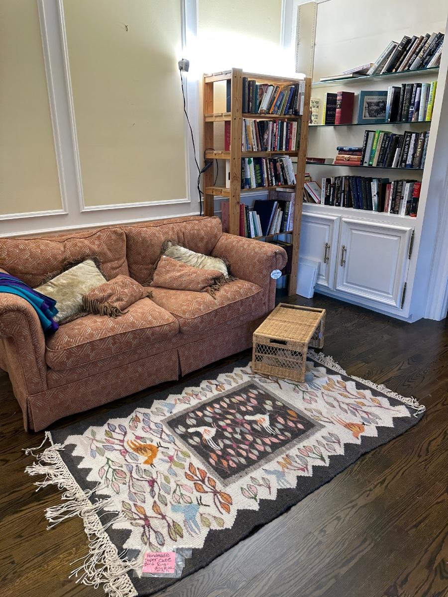 Lot 16: Couch, Books & More (Brick House) | EstateSales.org