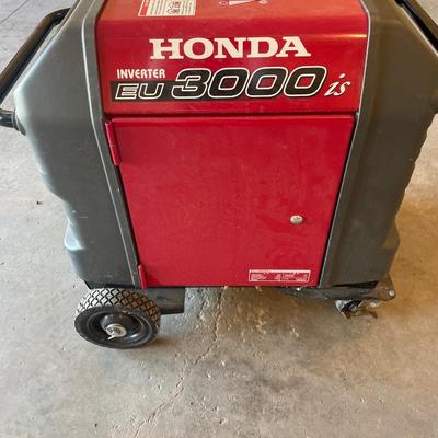 Honda Inverter EU 3000 is | EstateSales.org