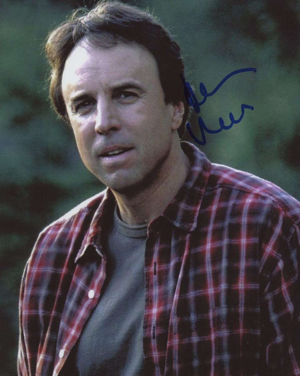 Kevin Nealon signed photo | EstateSales.org