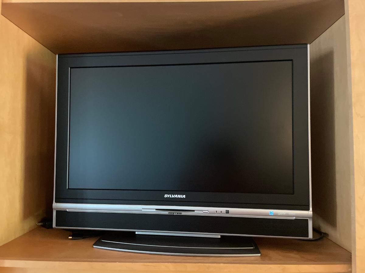 Sylvania 31” TV | EstateSales.org