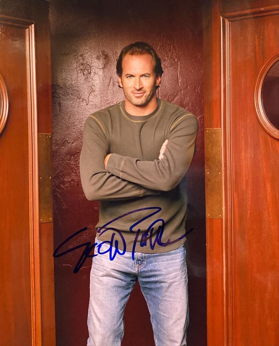 Scott Patterson signed photo | EstateSales.org