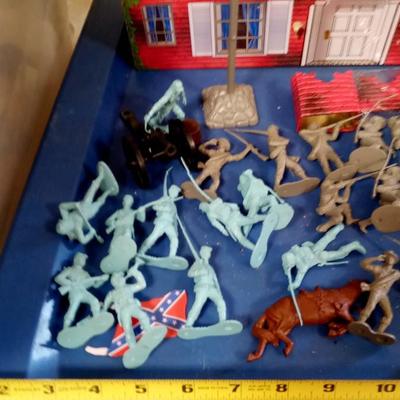 LOT 112 MARX CIVIL WAR PLAYSET | EstateSales.org