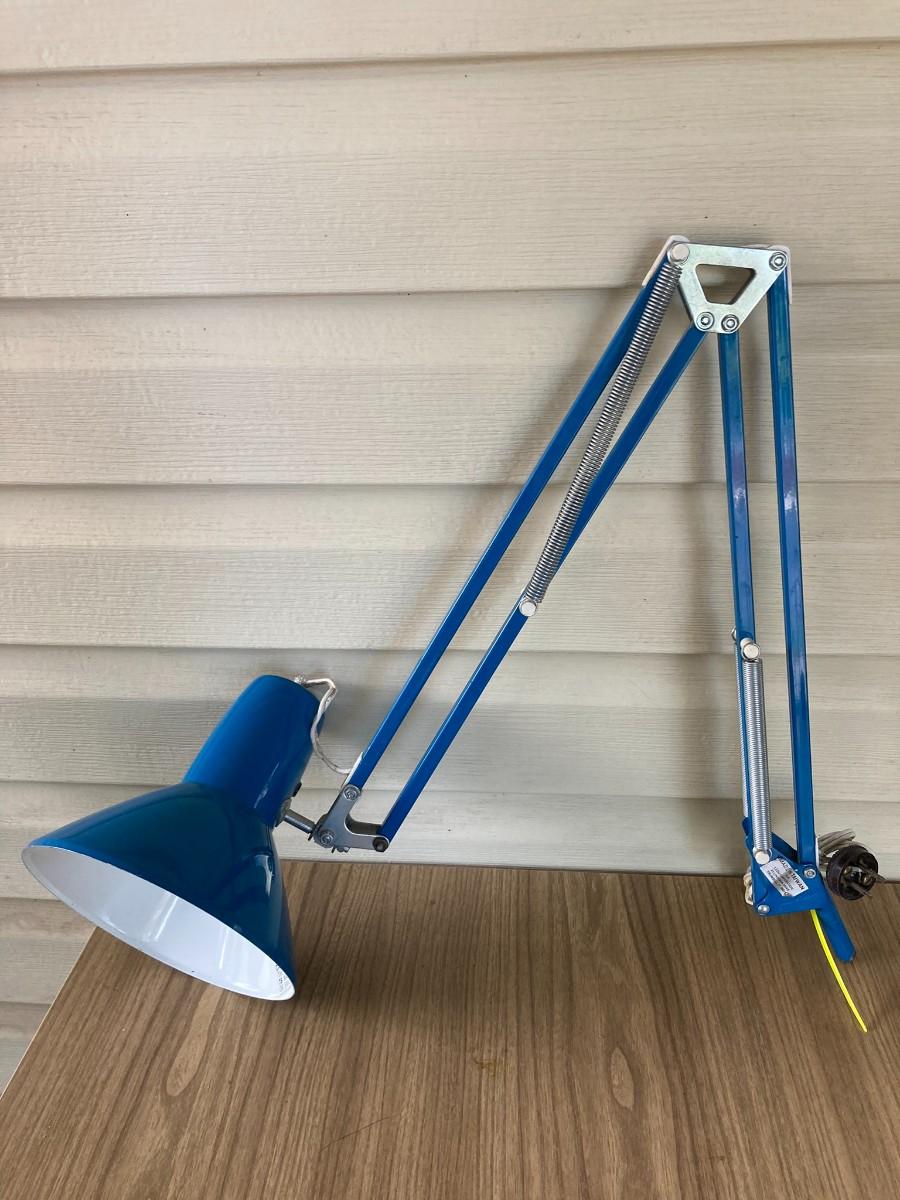 Pixar Lamp | EstateSales.org