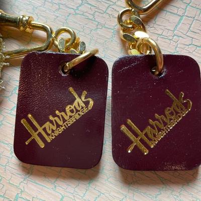 Harrods key chains and leather pieces | EstateSales.org