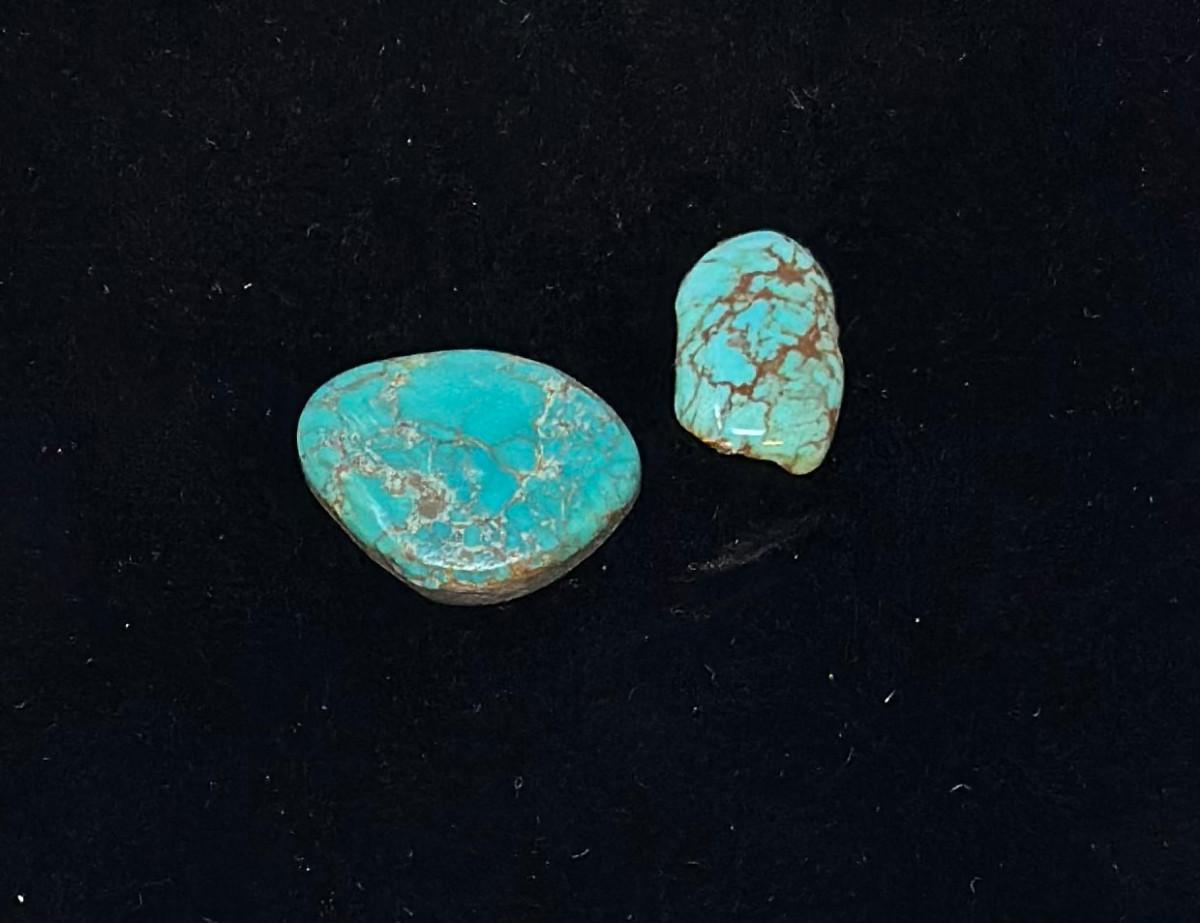 Turquoise Gem Stones | EstateSales.org