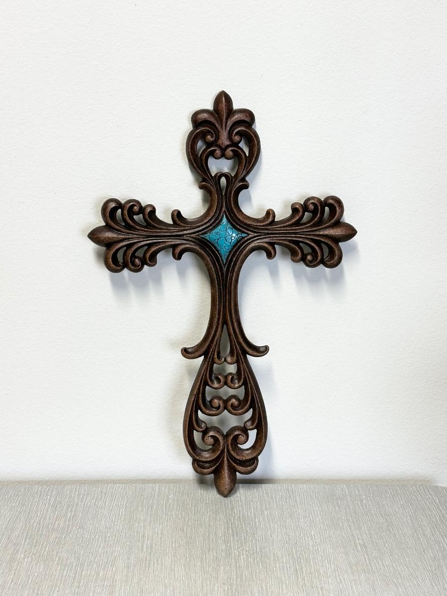 Decorative Cross | EstateSales.org