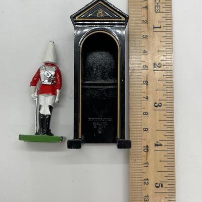 Vintage Britains England Cast Metal Royal Guard & Post Figurine ...