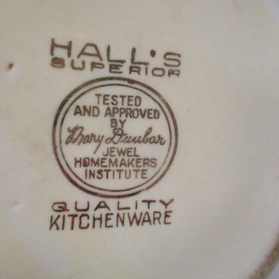 Vintage Hall Jewel Tea Autumn Leaf Shakers & Tea Pot | EstateSales.org