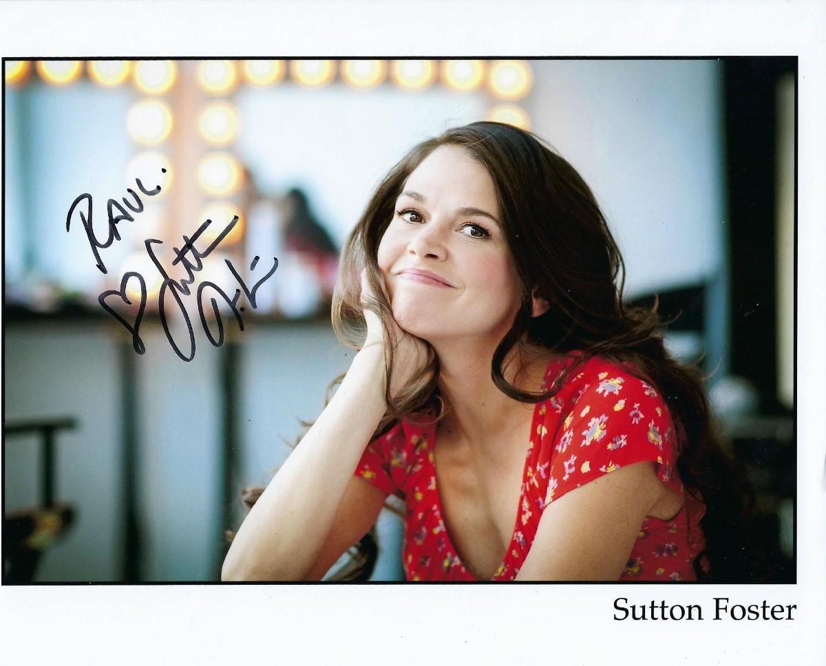 Sutton Foster signed photo | EstateSales.org