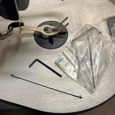 Porter Cable Scroll Saw with Stand | EstateSales.org