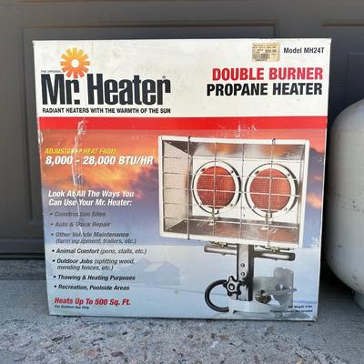 MR HEATER DOUBLE PROPANE BURNER/HEATER W/TANK | EstateSales.org