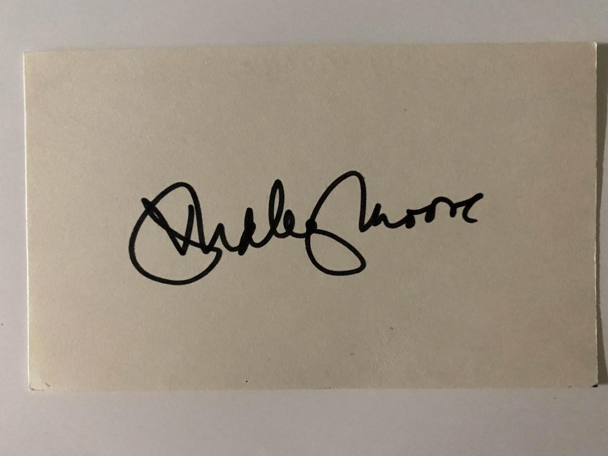 Dudley Moore signature cut | EstateSales.org