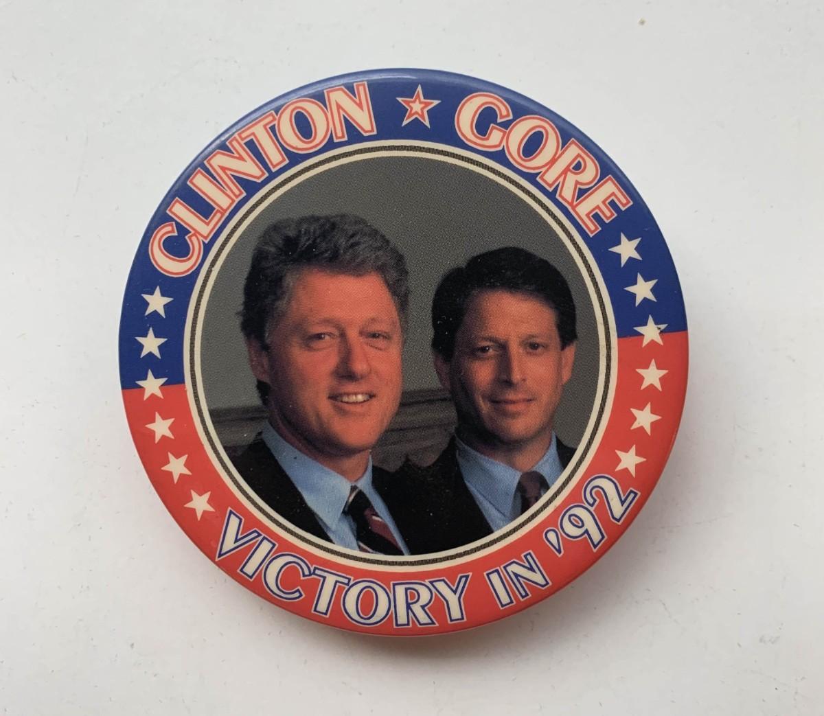 Bill Clinton Presidential campaign button- 1992 | EstateSales.org