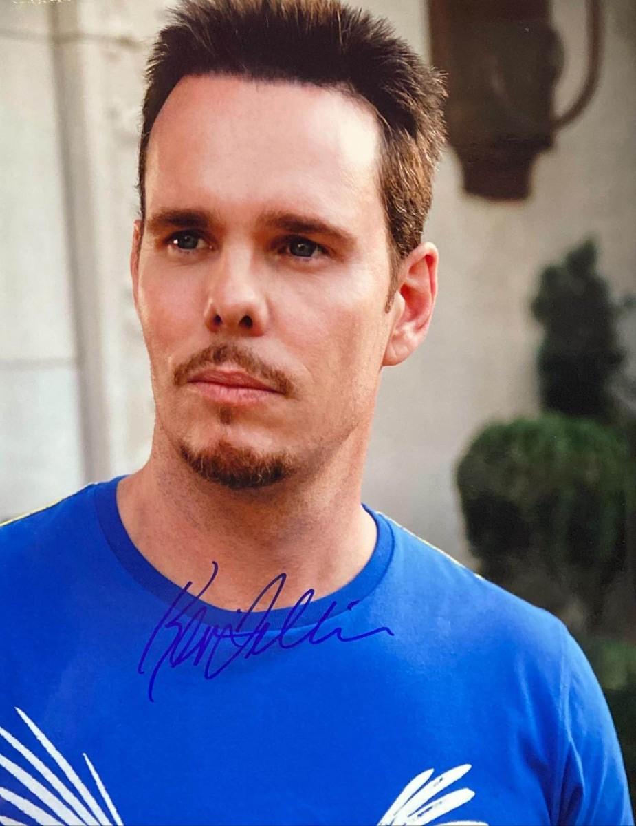 Kevin Dillon Signed Photo | EstateSales.org