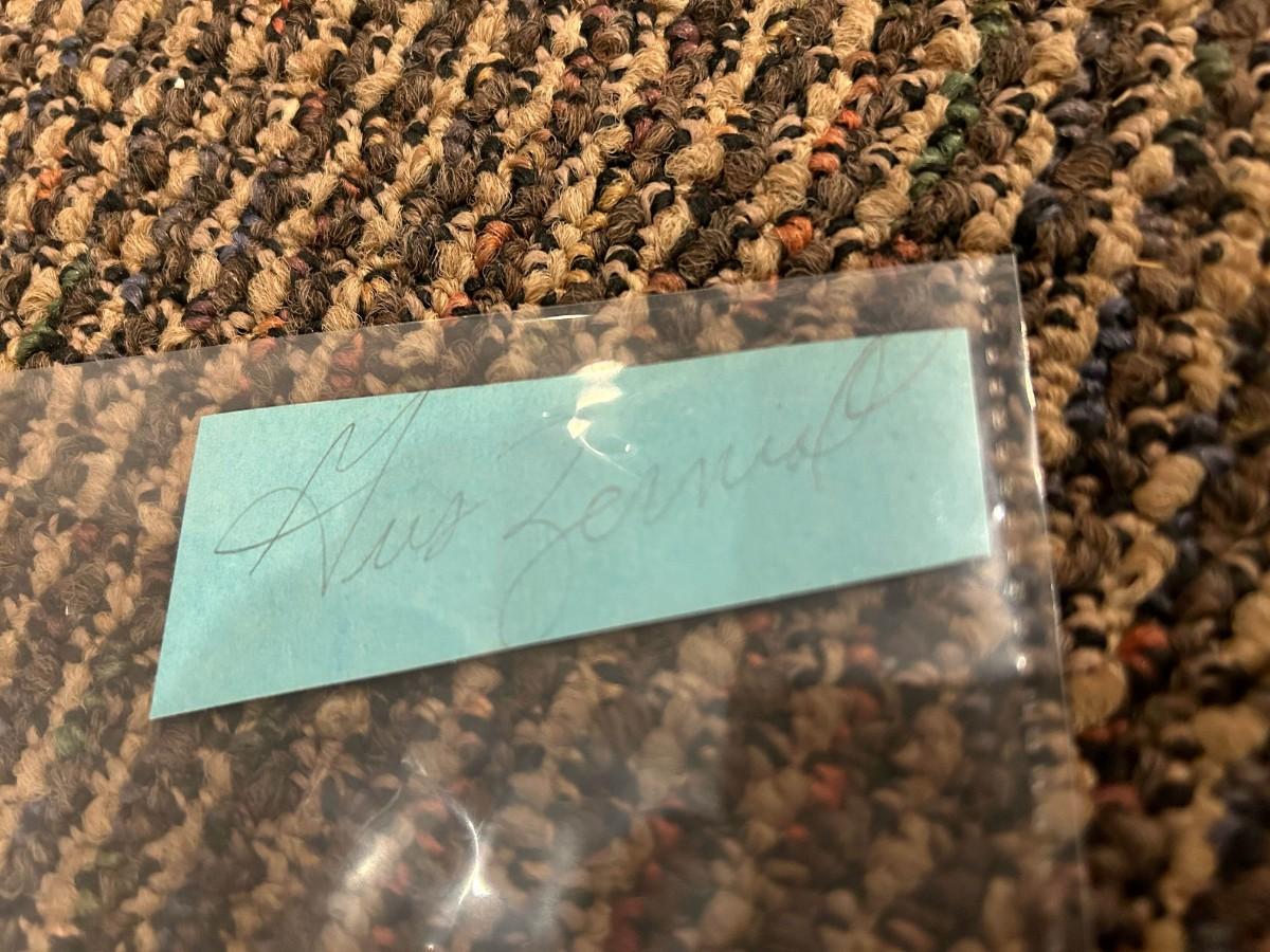 Rapper Eve signed photo | EstateSales.org