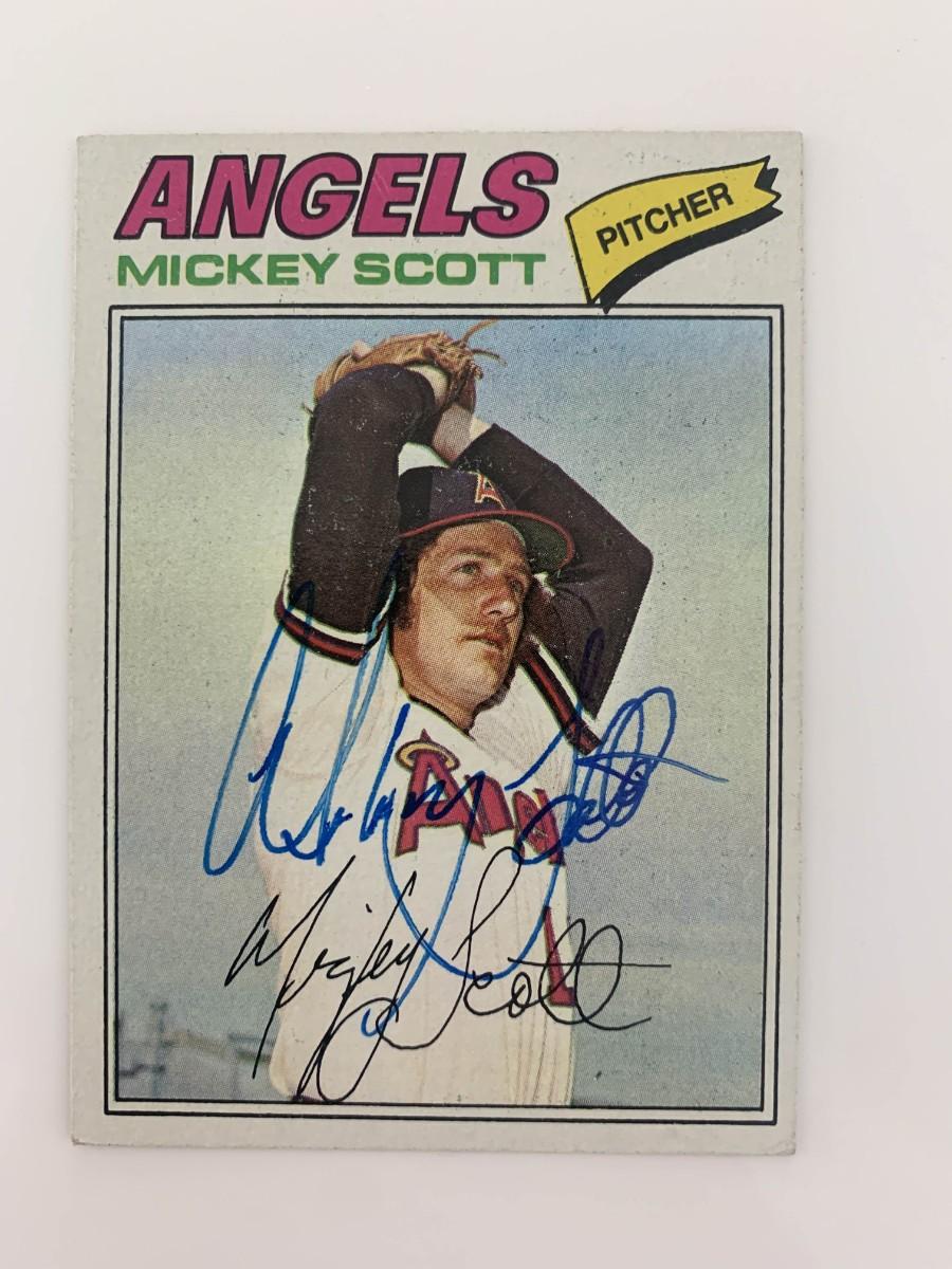 Mickey Scott signed baseball card | EstateSales.org