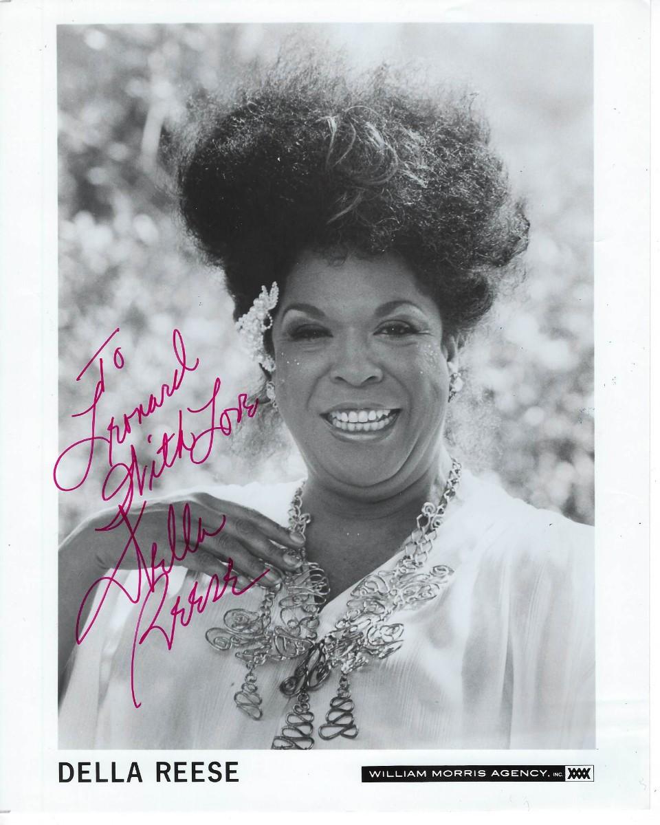 Touched By An Angel Della Reese Signed Photo | EstateSales.org