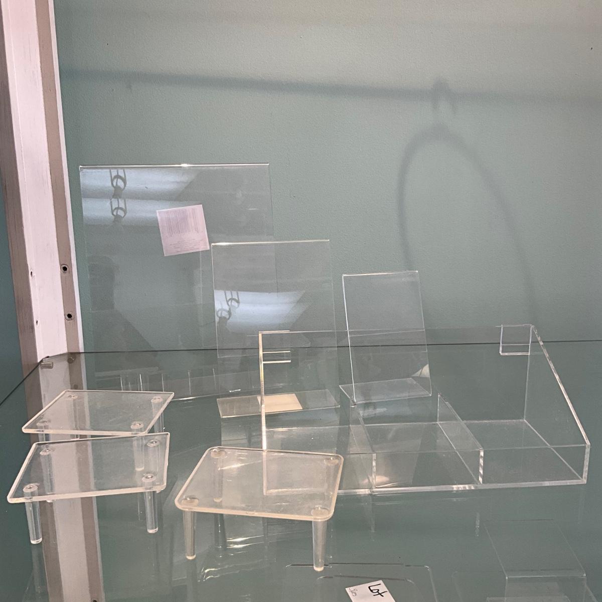 576 Display Counter Acrylic Stands | EstateSales.org