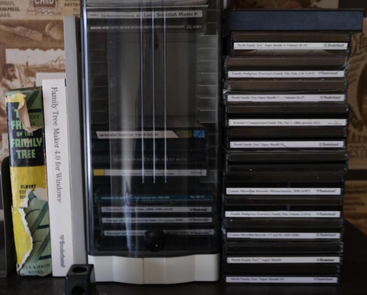 Genealogy Books and CDs | EstateSales.org
