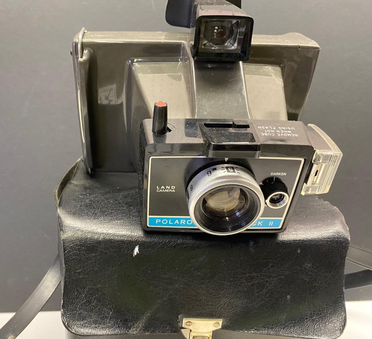 Vintage Polaroid Instamatic Camera | EstateSales.org Vintage Polaroid Instamatic Camera | EstateSales.org