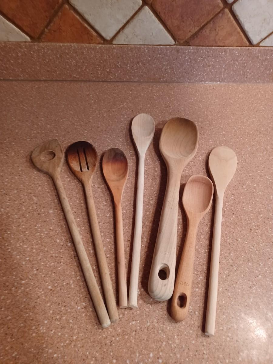 Wooden Cooking Utensils Rustic Primitive Farmhouse | EstateSales.org