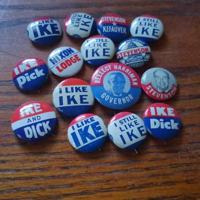 LOT 129 LOT OF OLD ORIGINAL POLITICAL PINS | EstateSales.org