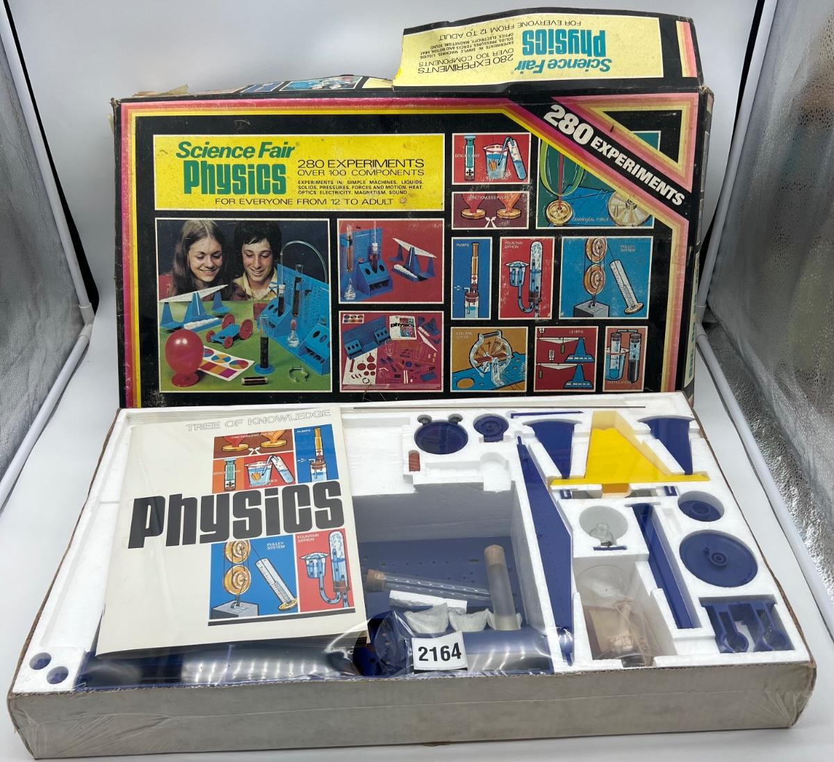 Science fair physics set | EstateSales.org