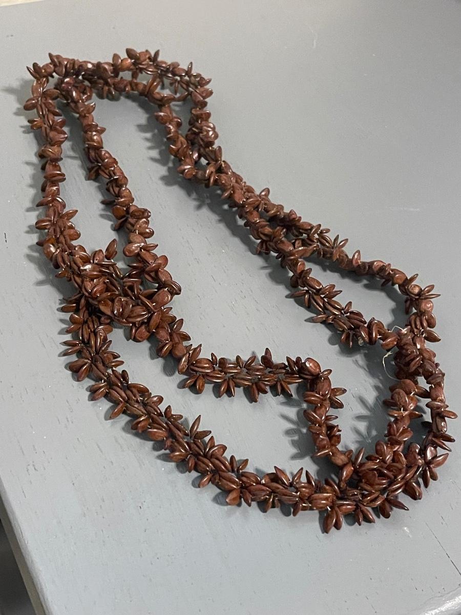 Vintage Apple Seed Necklace Koa Hawaiian Bead Strand | EstateSales.org
