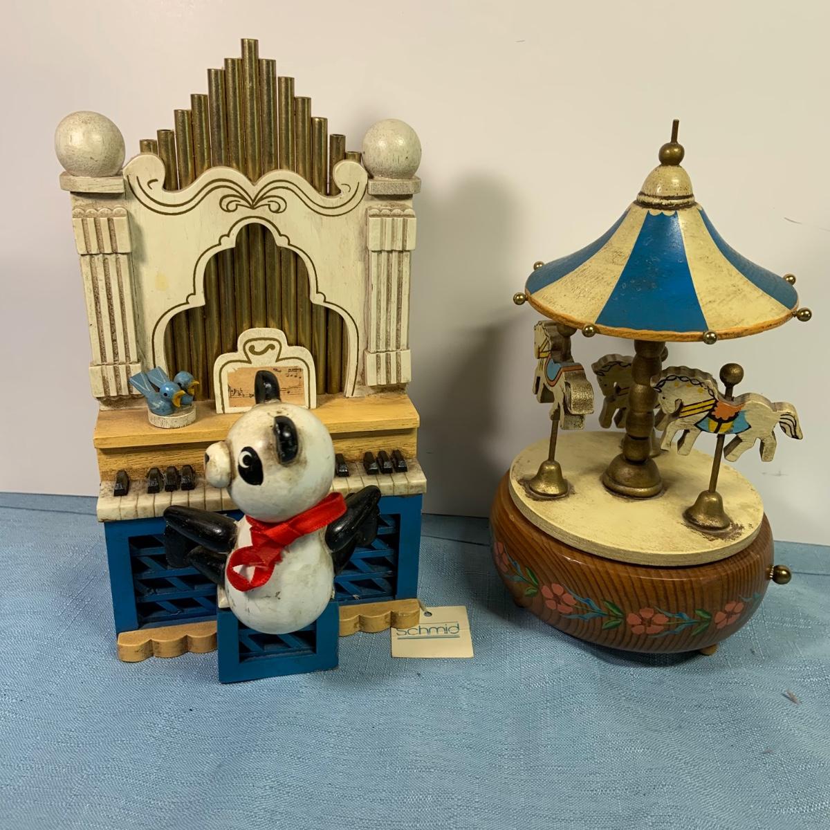 LOT:45G: Two Schmidt Music Boxes - Panda at the Organ - Play Cabaret and Carousel - No Working ...