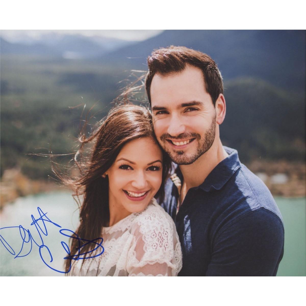 The Bachelorette Desiree Hartsock signed photo | EstateSales.org