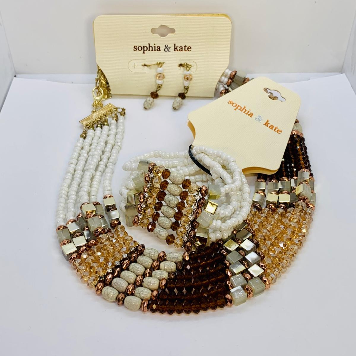 LOT 32: Sophia & Kate Collection | EstateSales.org