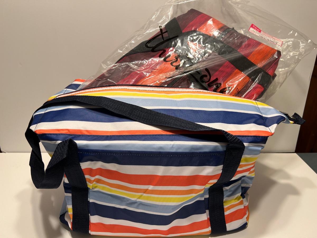 LOT 64 Thirty-One Collection: Fresh Market Thermals | EstateSales.org